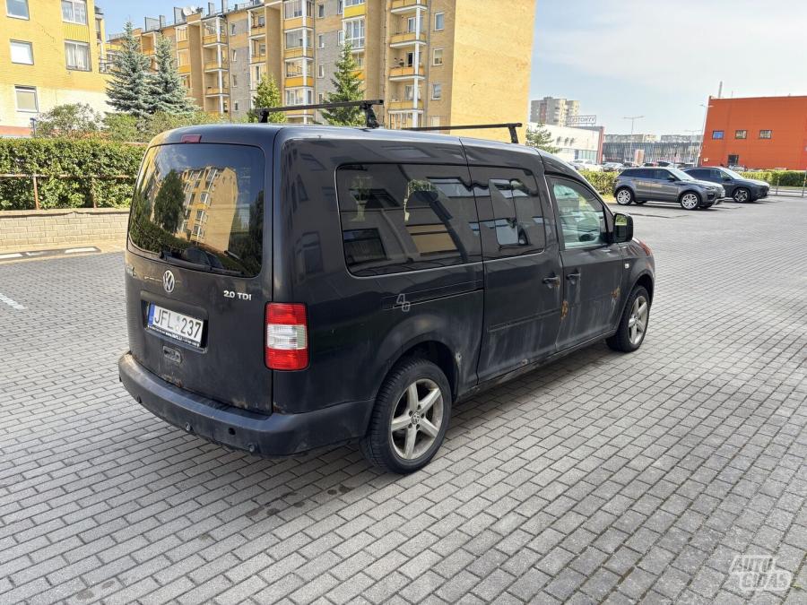 Black Volkswagen Caddy 2009 in Vilnius, with an engine capacity of 2.00 L and mileage of 300 thousand km for 1800 €, photo 8 on AUTOMOTO.COM.LV