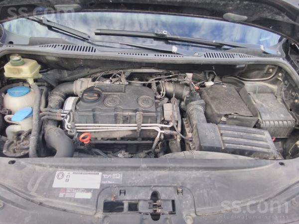 Black Volkswagen Caddy 2009 in Ogre, with an engine capacity of 1.90 L and mileage of 388 thousand km for 3800 €, photo 6 on AUTOMOTO.COM.LV