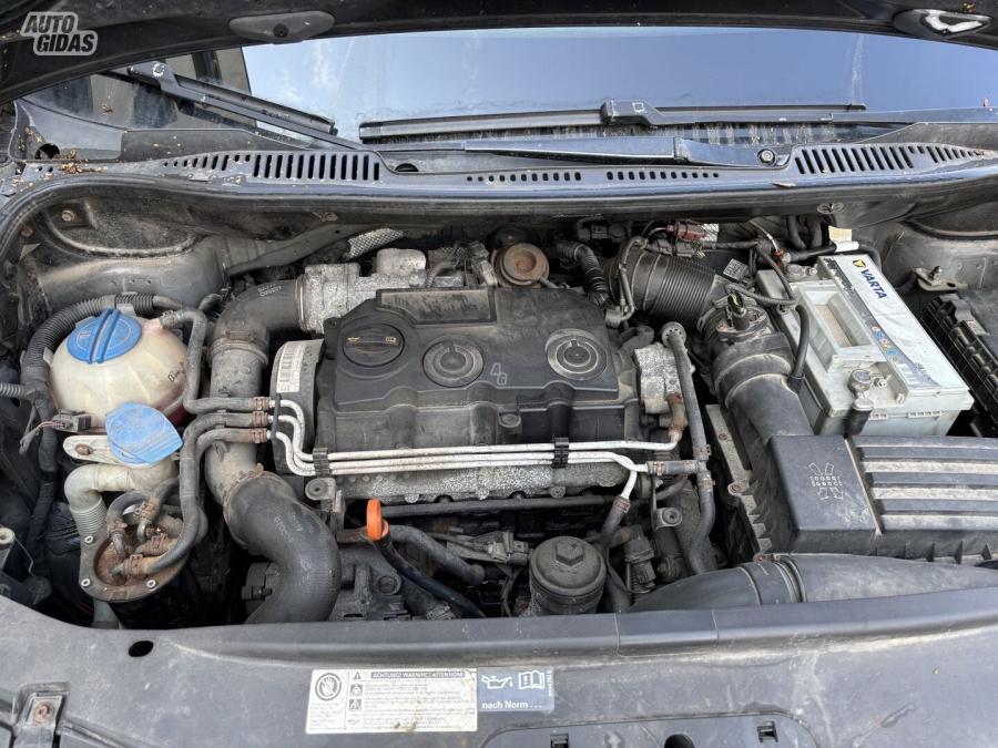 Melns Volkswagen Caddy 2009 Viļņa, ar dzinēja tilpumu 2.00 L un nobraukumu 30 tūkst. km par 1650 €, foto 16 vietnē AUTOMOTO.COM.LV