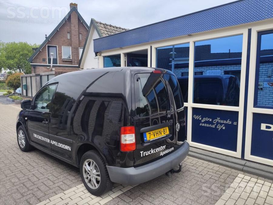 Melns Volkswagen Caddy 2010 Ogre, ar dzinēja tilpumu 1.90 L un nobraukumu 0 tūkst. km par 3750 €, foto 6 vietnē AUTOMOTO.COM.LV