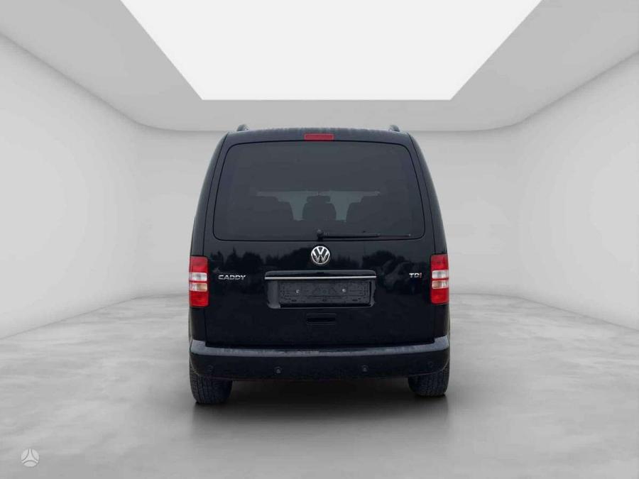 Melns Volkswagen Caddy 2010 Kauņa, ar dzinēja tilpumu 1.60 L un nobraukumu 247 tūkst. km par 6590 €, foto 6 vietnē AUTOMOTO.COM.LV