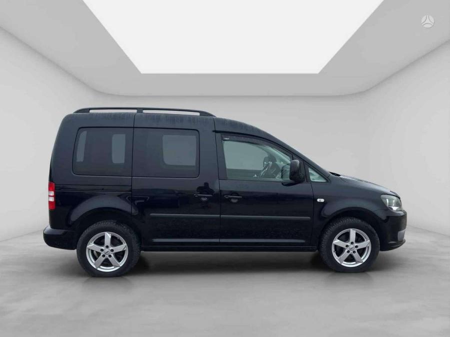 Melns Volkswagen Caddy 2010 Kauņa, ar dzinēja tilpumu 1.60 L un nobraukumu 247 tūkst. km par 6590 €, foto 8 vietnē AUTOMOTO.COM.LV