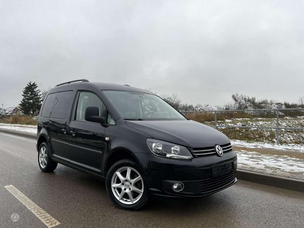 Black Volkswagen Caddy 2011 in Ukmerge, with an engine capacity of 1.60 L and mileage of 173 thousand km for 5450 €, photo 1 on AUTOMOTO.COM.LV