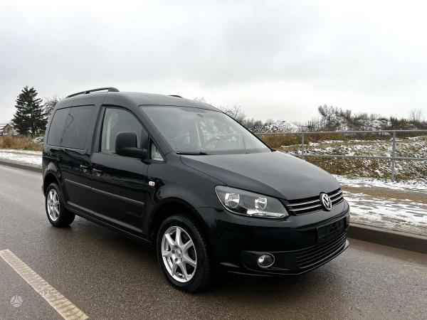 Black Volkswagen Caddy 2011 in Ukmerge, with an engine capacity of 1.60 L and mileage of 173 thousand km for 5450 €, photo 7 on AUTOMOTO.COM.LV