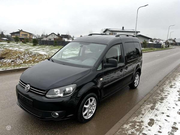 Black Volkswagen Caddy 2011 in Ukmerge, with an engine capacity of 1.60 L and mileage of 173 thousand km for 5450 €, photo 8 on AUTOMOTO.COM.LV