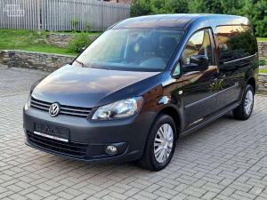 Black Volkswagen Caddy 2011 in Vilnius, with an engine capacity of 1.60 L and mileage of 283 thousand km for 6999 €, photo 3 on AUTOMOTO.COM.LV