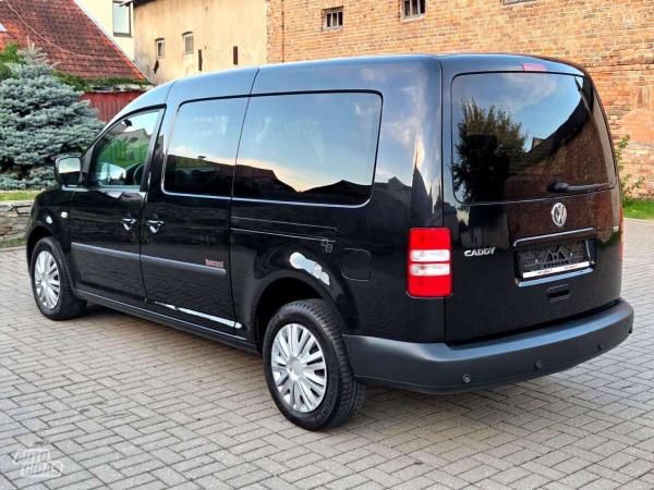Black Volkswagen Caddy 2011 in Vilnius, with an engine capacity of 1.60 L and mileage of 283 thousand km for 6999 €, photo 6 on AUTOMOTO.COM.LV
