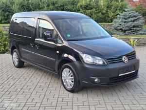 Black Volkswagen Caddy 2011 in Vilnius, with an engine capacity of 1.60 L and mileage of 283 thousand km for 6999 €, photo 11 on AUTOMOTO.COM.LV