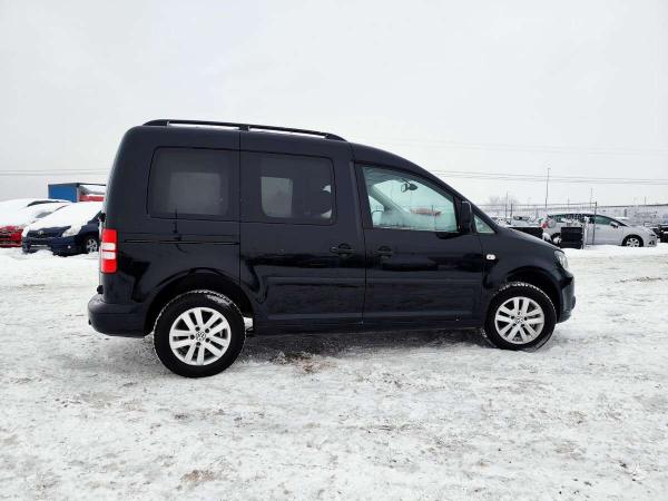 Melns Volkswagen Caddy 2011 Marijampole, ar dzinēja tilpumu 1.60 L un nobraukumu 249 tūkst. km par 5650 €, foto 3 vietnē AUTOMOTO.COM.LV