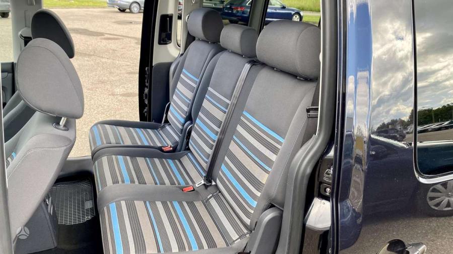 Black Volkswagen Caddy 2011 in Marijampole, with an engine capacity of 1.97 L and mileage of 325 thousand km for 6900 €, photo 17 on AUTOMOTO.COM.LV