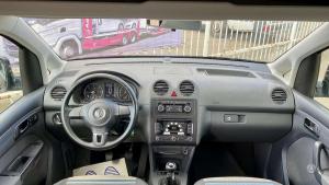 Black Volkswagen Caddy 2011 in Marijampole, with an engine capacity of 1.97 L and mileage of 325 thousand km for 6900 €, photo 19 on AUTOMOTO.COM.LV
