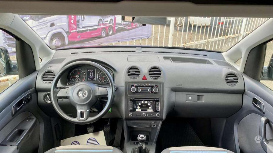 Black Volkswagen Caddy 2011 in Marijampole, with an engine capacity of 1.97 L and mileage of 325 thousand km for 6900 €, photo 19 on AUTOMOTO.COM.LV