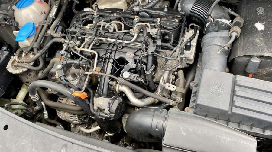 Black Volkswagen Caddy 2011 in Marijampole, with an engine capacity of 1.97 L and mileage of 325 thousand km for 6900 €, photo 23 on AUTOMOTO.COM.LV
