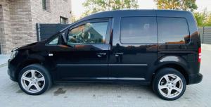 Black Volkswagen Caddy 2011 in Vilnius, with an engine capacity of 1.60 L and mileage of 341 thousand km for 6000 €, photo 9 on AUTOMOTO.COM.LV