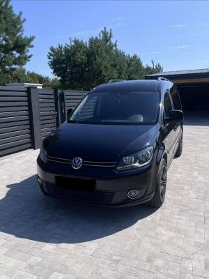 Melns Volkswagen Caddy 2011 Viļņa, ar dzinēja tilpumu 1.60 L un nobraukumu 388 tūkst. km par 7000 €, foto 3 vietnē AUTOMOTO.COM.LV
