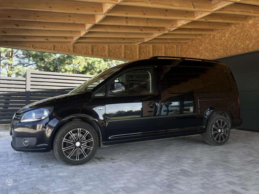 Melns Volkswagen Caddy 2011 Viļņa, ar dzinēja tilpumu 1.60 L un nobraukumu 388 tūkst. km par 7000 €, foto 7 vietnē AUTOMOTO.COM.LV