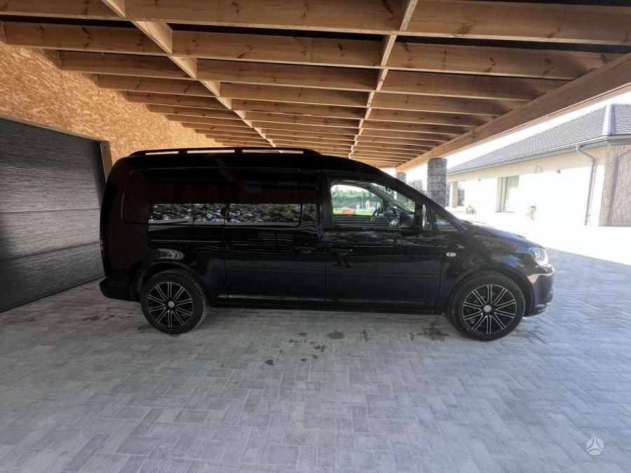Melns Volkswagen Caddy 2011 Viļņa, ar dzinēja tilpumu 1.60 L un nobraukumu 388 tūkst. km par 7000 €, foto 10 vietnē AUTOMOTO.COM.LV