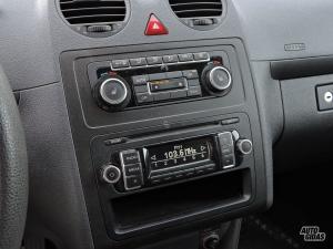 Black Volkswagen Caddy 2011 in Marijampole, with an engine capacity of 1.20 L and mileage of 197 thousand km for 3950 €, photo 12 on AUTOMOTO.COM.LV
