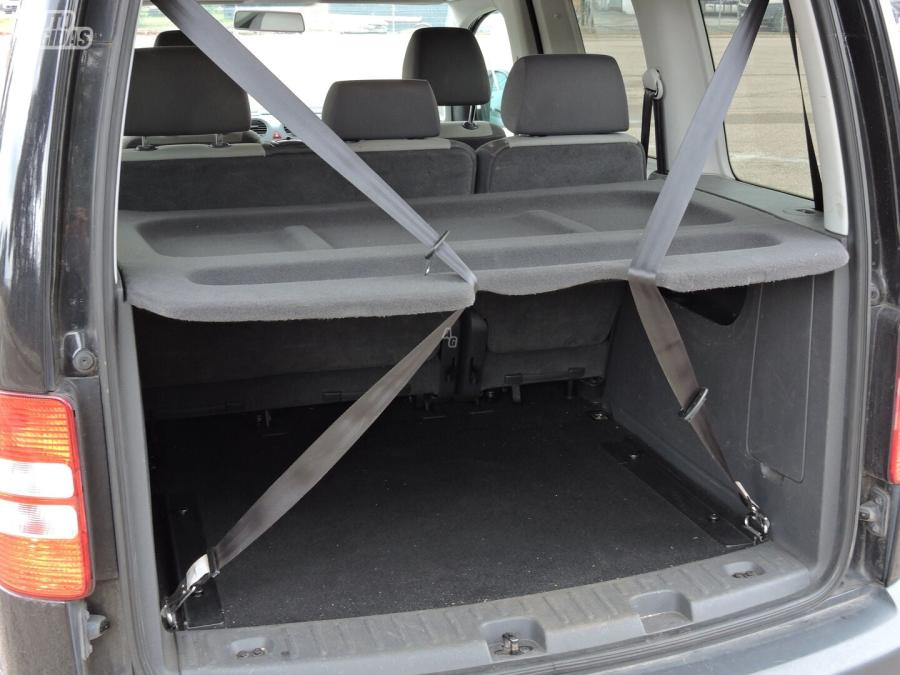 Black Volkswagen Caddy 2011 in Marijampole, with an engine capacity of 1.20 L and mileage of 197 thousand km for 3950 €, photo 16 on AUTOMOTO.COM.LV