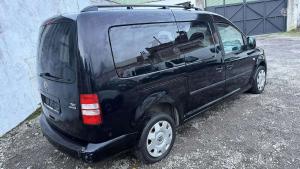 Black Volkswagen Caddy 2012 in Utena, with an engine capacity of 1.60 L and mileage of 200 thousand km for 4400 €, photo 2 on AUTOMOTO.COM.LV