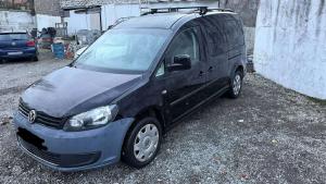 Black Volkswagen Caddy 2012 in Utena, with an engine capacity of 1.60 L and mileage of 200 thousand km for 4400 €, photo 3 on AUTOMOTO.COM.LV
