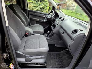 Black Volkswagen Caddy 2012 in Vilnius, with an engine capacity of 1.60 L and mileage of 248 thousand km for 6650 €, photo 19 on AUTOMOTO.COM.LV