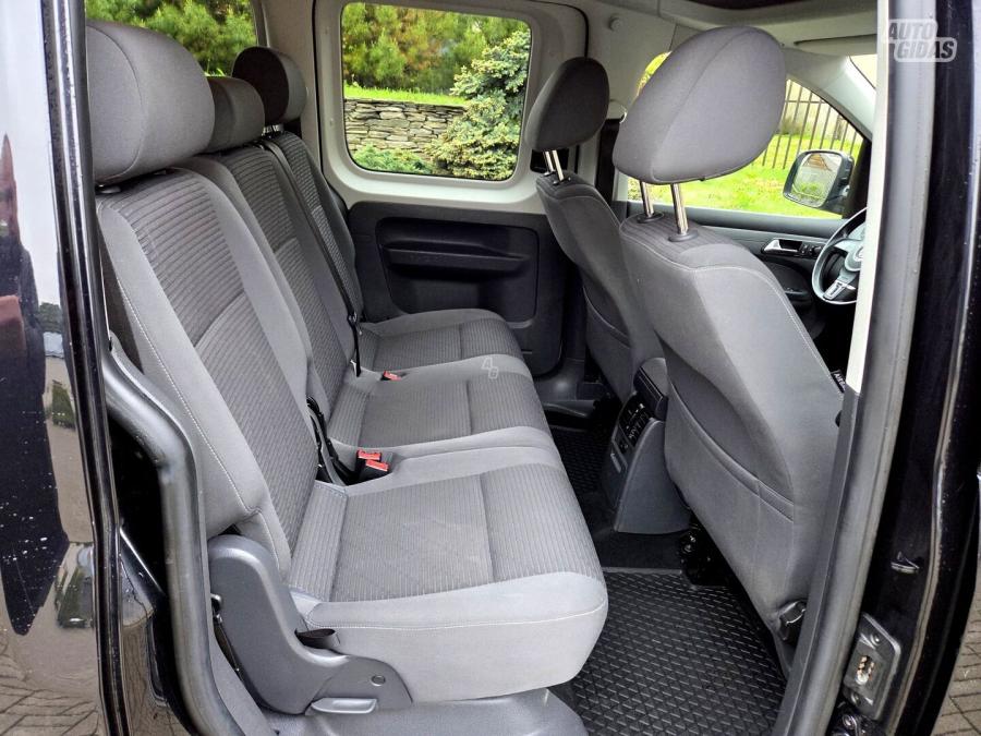 Black Volkswagen Caddy 2012 in Vilnius, with an engine capacity of 1.60 L and mileage of 248 thousand km for 6650 €, photo 20 on AUTOMOTO.COM.LV