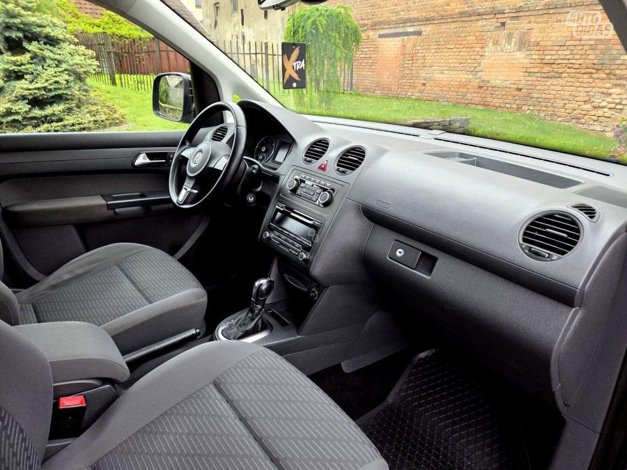 Black Volkswagen Caddy 2012 in Vilnius, with an engine capacity of 1.60 L and mileage of 248 thousand km for 6650 €, photo 22 on AUTOMOTO.COM.LV