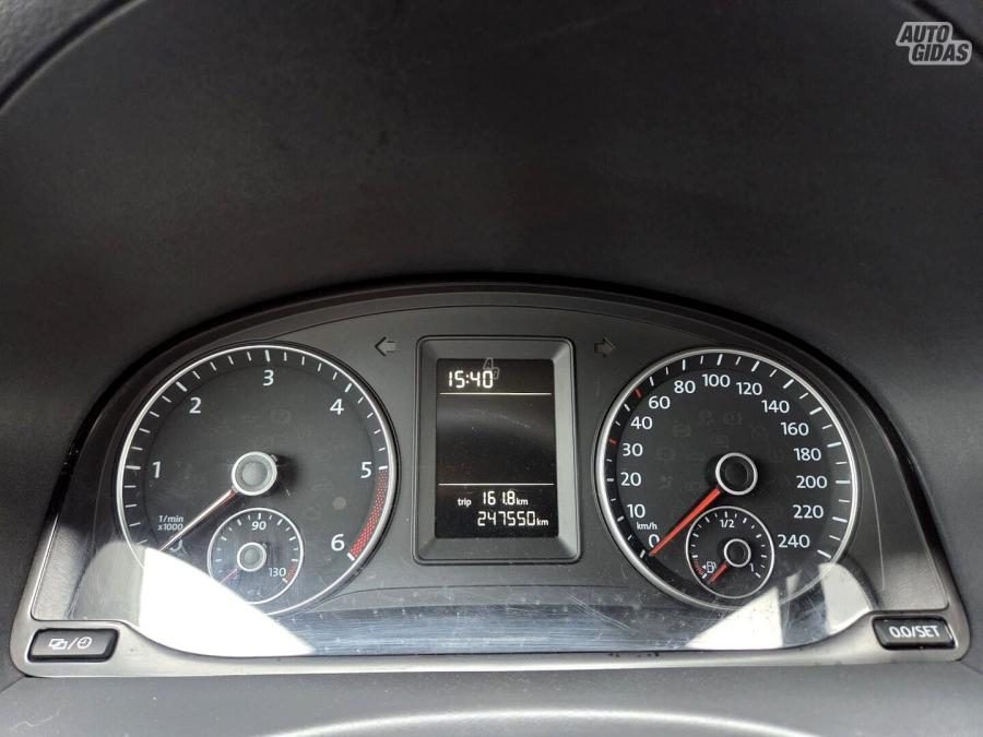 Black Volkswagen Caddy 2012 in Vilnius, with an engine capacity of 1.60 L and mileage of 248 thousand km for 6650 €, photo 29 on AUTOMOTO.COM.LV