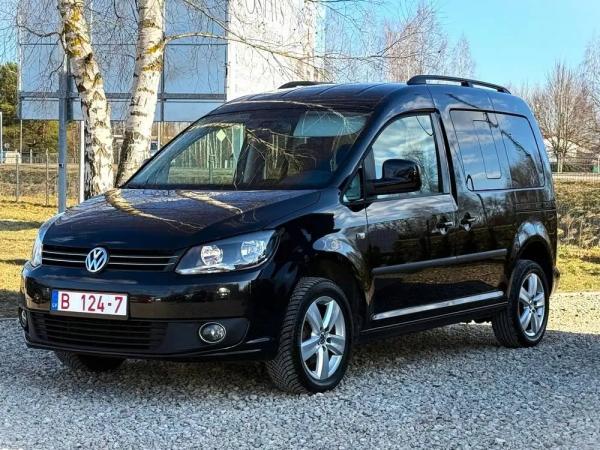 Black Volkswagen Caddy 2012 in Jelgava, with an engine capacity of 1.60 L and mileage of 280 thousand km for 6990 €, photo 1 on AUTOMOTO.COM.LV