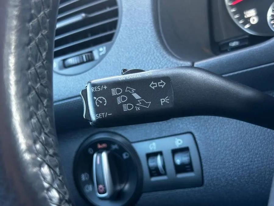 Melns Volkswagen Caddy 2012 Jelgava, ar dzinēja tilpumu 1.60 L un nobraukumu 280 tūkst. km par 6990 €, foto 14 vietnē AUTOMOTO.COM.LV