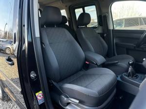 Melns Volkswagen Caddy 2012 Jelgava, ar dzinēja tilpumu 1.60 L un nobraukumu 280 tūkst. km par 6990 €, foto 21 vietnē AUTOMOTO.COM.LV