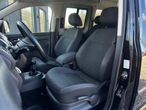Melns Volkswagen Caddy 2012 Jelgava, ar dzinēja tilpumu 1.60 L un nobraukumu 280 tūkst. km par 6990 €, foto 27 vietnē AUTOMOTO.COM.LV
