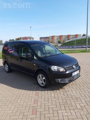 Melns Volkswagen Caddy 2012 Valmiera, ar dzinēja tilpumu 2.00 L un nobraukumu 329 tūkst. km par 6990 €, foto 3 vietnē AUTOMOTO.COM.LV