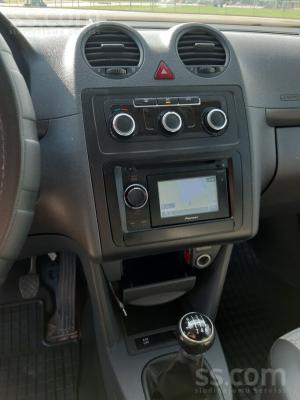 Melns Volkswagen Caddy 2012 Valmiera, ar dzinēja tilpumu 2.00 L un nobraukumu 329 tūkst. km par 6990 €, foto 6 vietnē AUTOMOTO.COM.LV