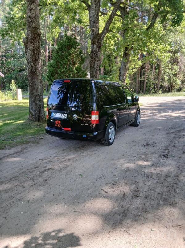 Black Volkswagen Caddy 2012 in Valmiera, with an engine capacity of 2.00 L and mileage of 329 thousand km for 6890 €, photo 3 on AUTOMOTO.COM.LV