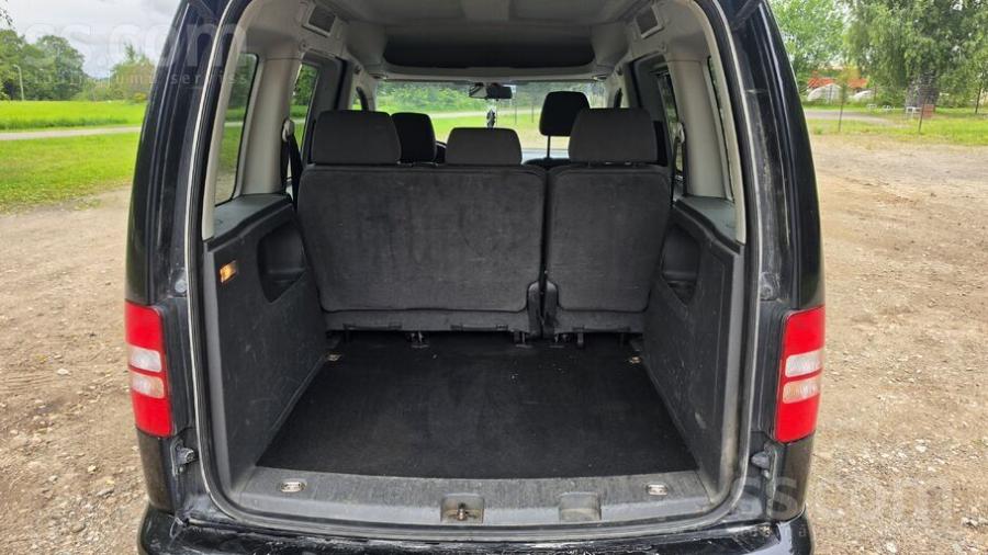 Melns Volkswagen Caddy 2012 Valmiera, ar dzinēja tilpumu 1.60 L un nobraukumu 428 tūkst. km par 3950 €, foto 8 vietnē AUTOMOTO.COM.LV