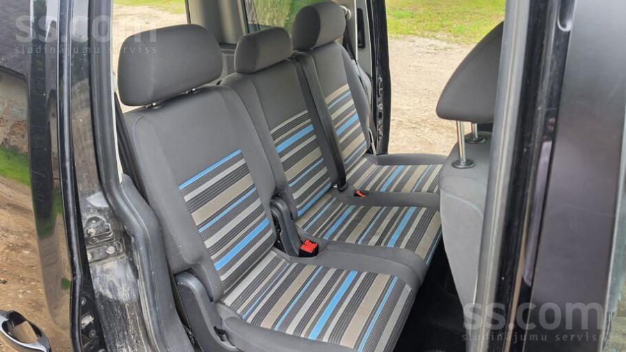 Melns Volkswagen Caddy 2012 Valmiera, ar dzinēja tilpumu 1.60 L un nobraukumu 428 tūkst. km par 3950 €, foto 9 vietnē AUTOMOTO.COM.LV