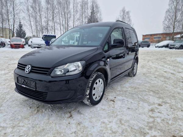 Black Volkswagen Caddy 2013 in Ukmerge, with an engine capacity of 1.60 L and mileage of 235 thousand km for 5150 €, photo 1 on AUTOMOTO.COM.LV