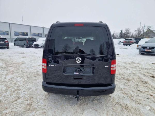 Black Volkswagen Caddy 2013 in Ukmerge, with an engine capacity of 1.60 L and mileage of 235 thousand km for 5150 €, photo 5 on AUTOMOTO.COM.LV