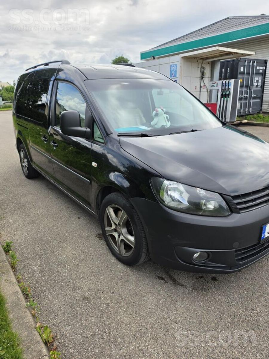 Melns Volkswagen Caddy 2013 Rīga, ar dzinēja tilpumu 2.00 L un nobraukumu 223 tūkst. km par 9500 €, foto 1 vietnē AUTOMOTO.COM.LV