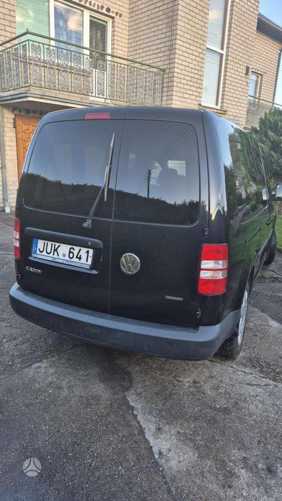 Black Volkswagen Caddy 2013 in Kaunas, with an engine capacity of 2.00 L and mileage of 316 thousand km for 5900 €, photo 6 on AUTOMOTO.COM.LV