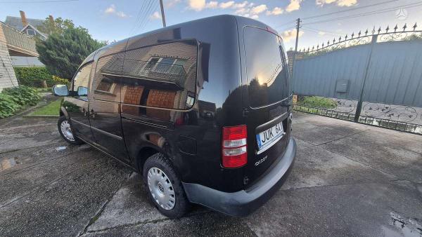 Melns Volkswagen Caddy 2013 Kauņa, ar dzinēja tilpumu 2.00 L un nobraukumu 316 tūkst. km par 5900 €, foto 6 vietnē AUTOMOTO.COM.LV