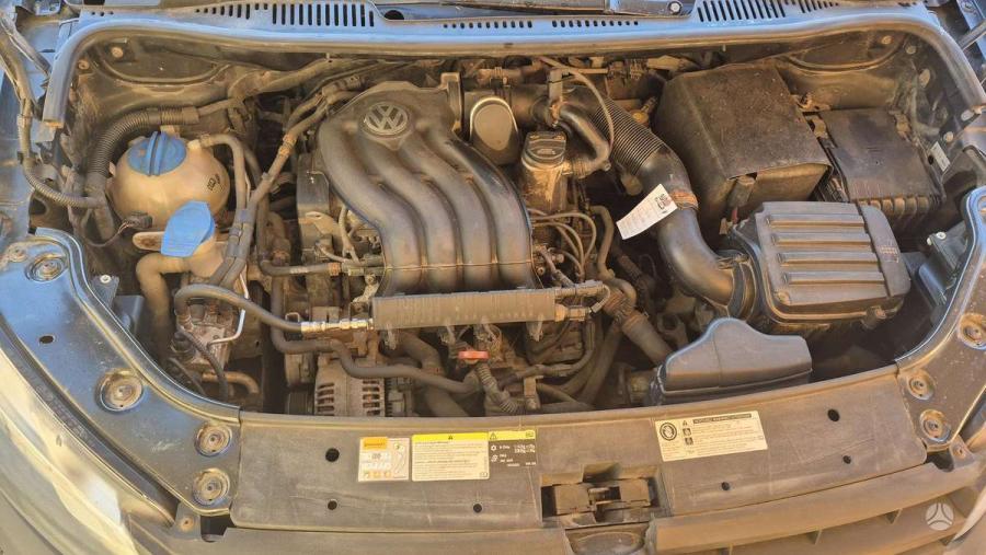 Black Volkswagen Caddy 2013 in Kaunas, with an engine capacity of 2.00 L and mileage of 316 thousand km for 5900 €, photo 14 on AUTOMOTO.COM.LV