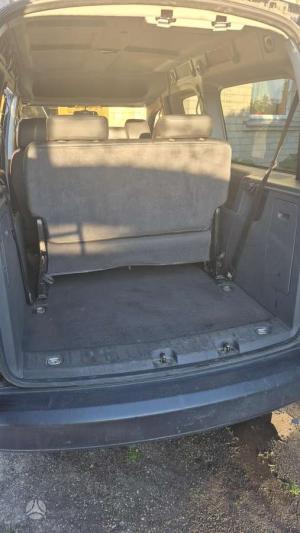 Black Volkswagen Caddy 2013 in Kaunas, with an engine capacity of 2.00 L and mileage of 316 thousand km for 5900 €, photo 15 on AUTOMOTO.COM.LV