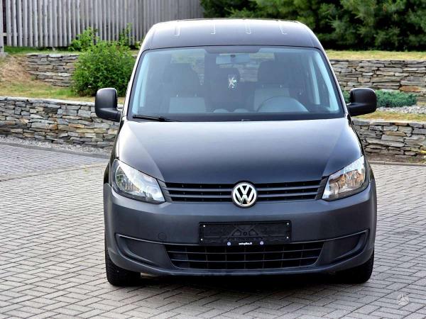 Black Volkswagen Caddy 2013 in Kedainiai, with an engine capacity of 1.60 L and mileage of 264 thousand km for 6500 €, photo 2 on AUTOMOTO.COM.LV