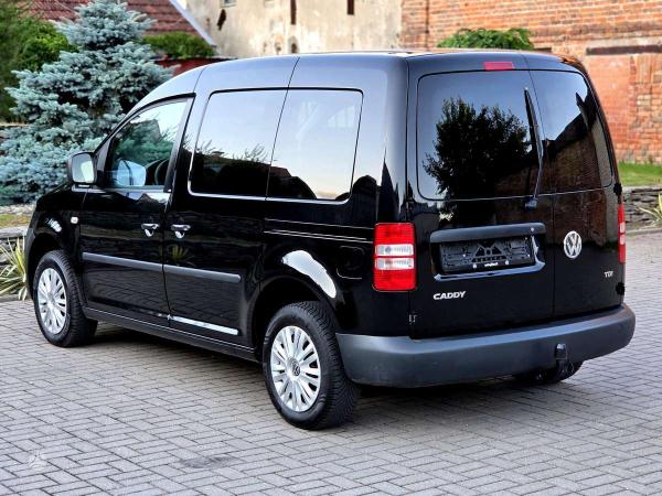Black Volkswagen Caddy 2013 in Kedainiai, with an engine capacity of 1.60 L and mileage of 264 thousand km for 6500 €, photo 6 on AUTOMOTO.COM.LV