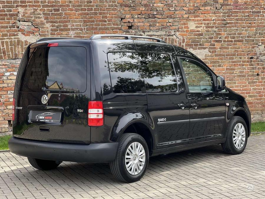 Melns Volkswagen Caddy 2013 Kėdainiai, ar dzinēja tilpumu 1.60 L un nobraukumu 190 tūkst. km par 7300 €, foto 8 vietnē AUTOMOTO.COM.LV