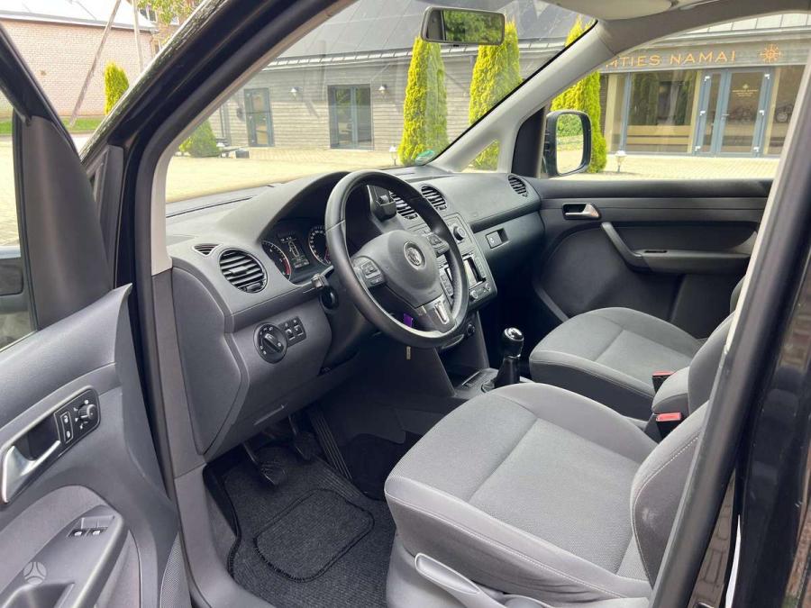 Melns Volkswagen Caddy 2013 Kėdainiai, ar dzinēja tilpumu 1.60 L un nobraukumu 190 tūkst. km par 7300 €, foto 23 vietnē AUTOMOTO.COM.LV