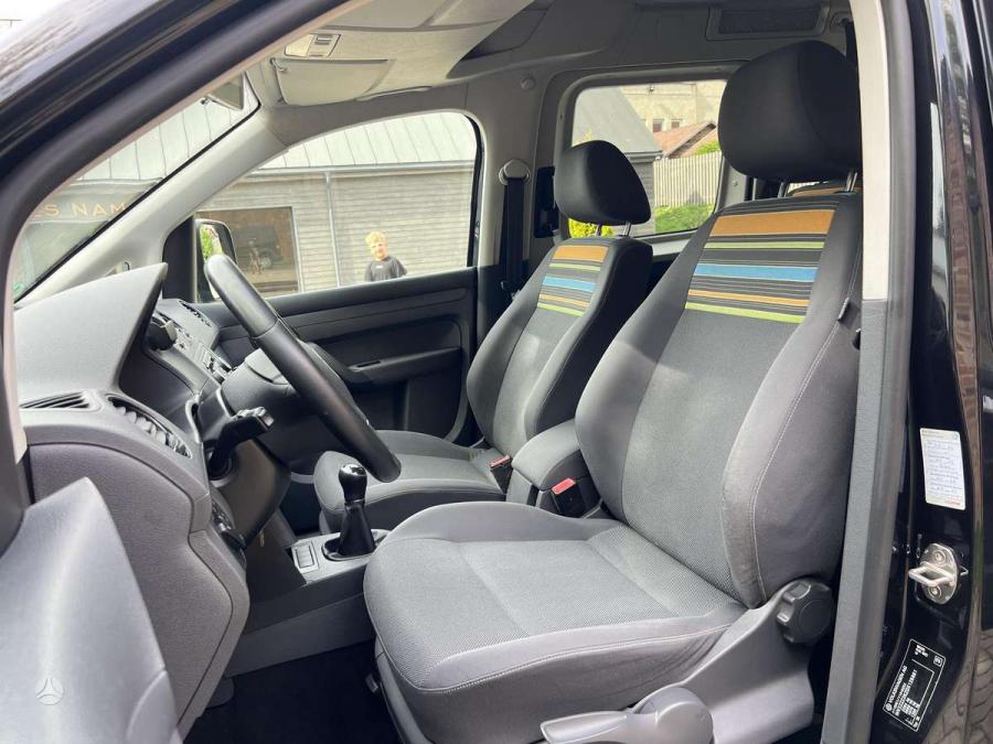 Melns Volkswagen Caddy 2013 Kėdainiai, ar dzinēja tilpumu 1.60 L un nobraukumu 190 tūkst. km par 7300 €, foto 24 vietnē AUTOMOTO.COM.LV